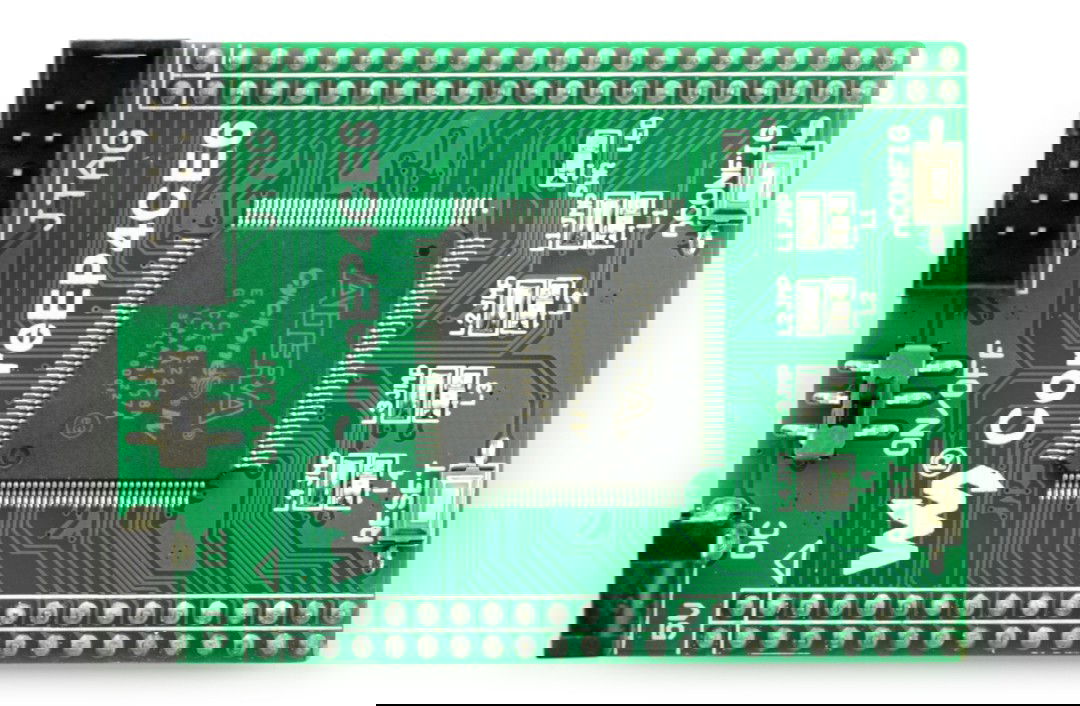 Altera Cyclone Iv Ep4ce6 Fpga Entwicklungsboard Botland Robotikgeschäft